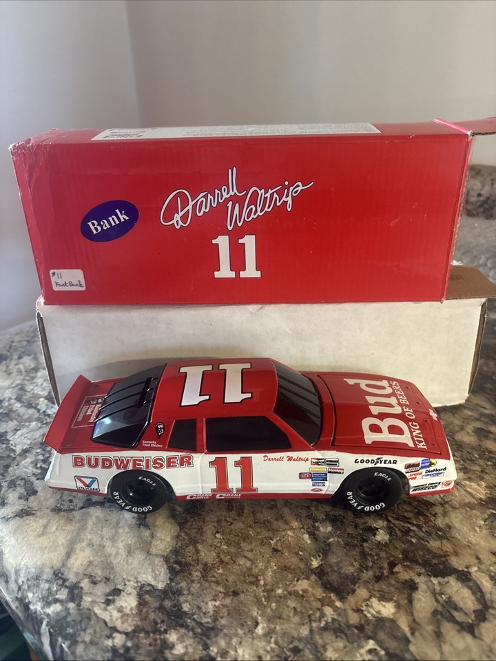 Darrell Waltrip 1/24 #11 Budweiser Bank | eBay