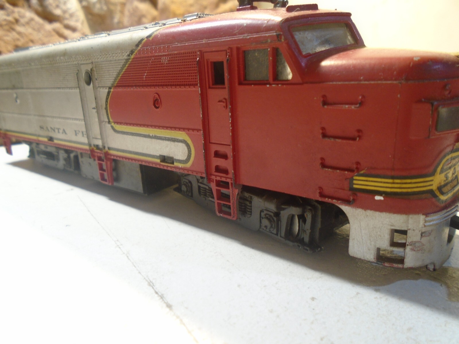 ROCO HO SCALE SANTA FE EMD F-7 DIESEL LOCOMOTIVE,TESTED, EXCELLENT 1 ...