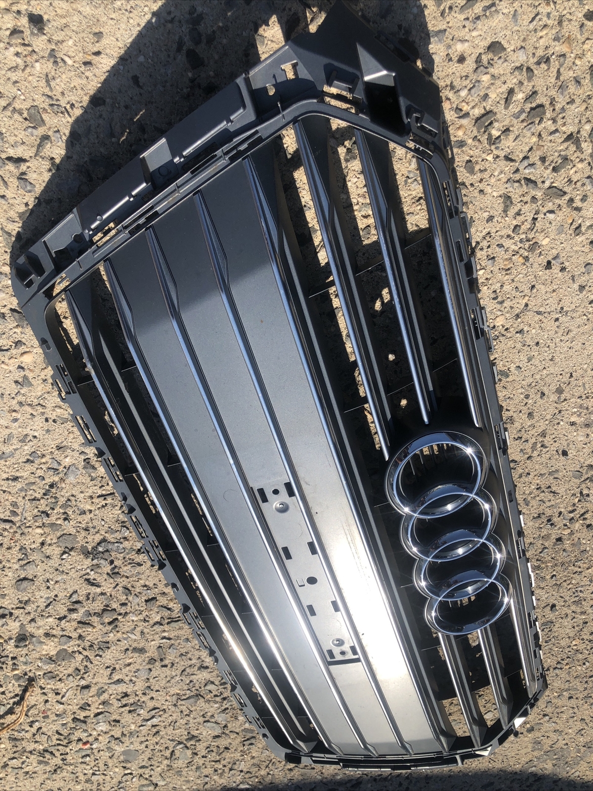 17 18 19 Audi A4 OEM FRONT GRILLE GRILL 8W0853651BR | eBay