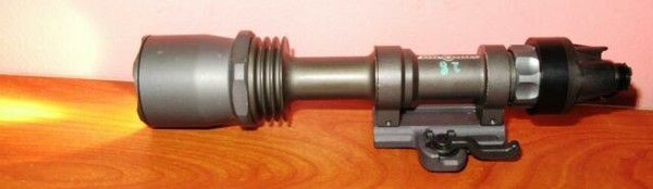 Surefire M962 USGI Millenium Tactical Weaponlight Weapon Mounted ...