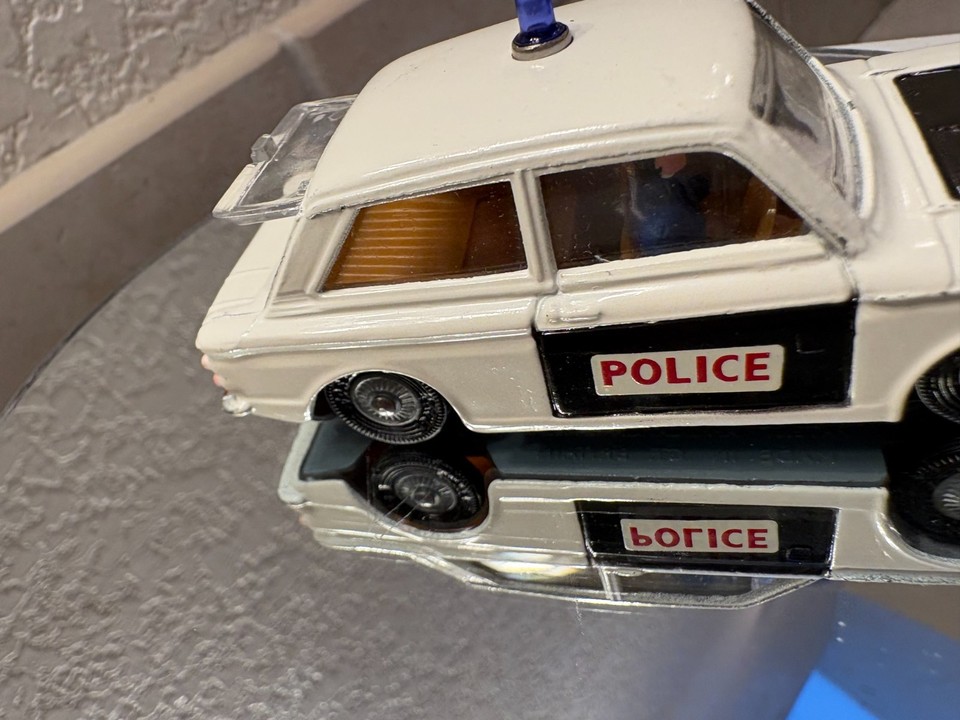 CORGI TOY 506 SUNBEAM IMP POLICE "PANDA" CAR 1/43 scale WHITE W/BLACK ...