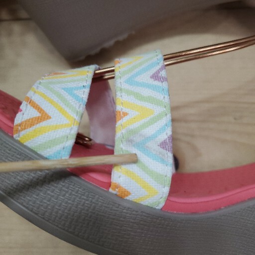 Crocs 15313 Leigh Pink Chevron Ankle Strap Wedge Stra… - Gem