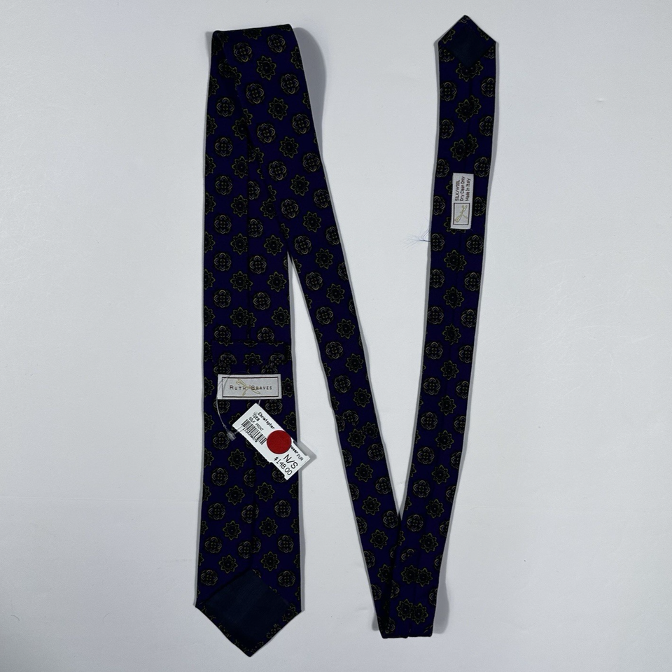 $148 New RUTH GRAVES Men's One Size Casual Purple Wool/Silk Floral Neck ...