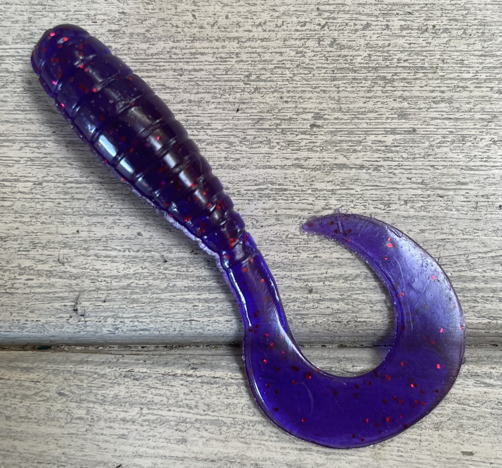 2.5” Twister Tail Grub Color Black Grape Red Glitter Lot Of 30 Bass ...