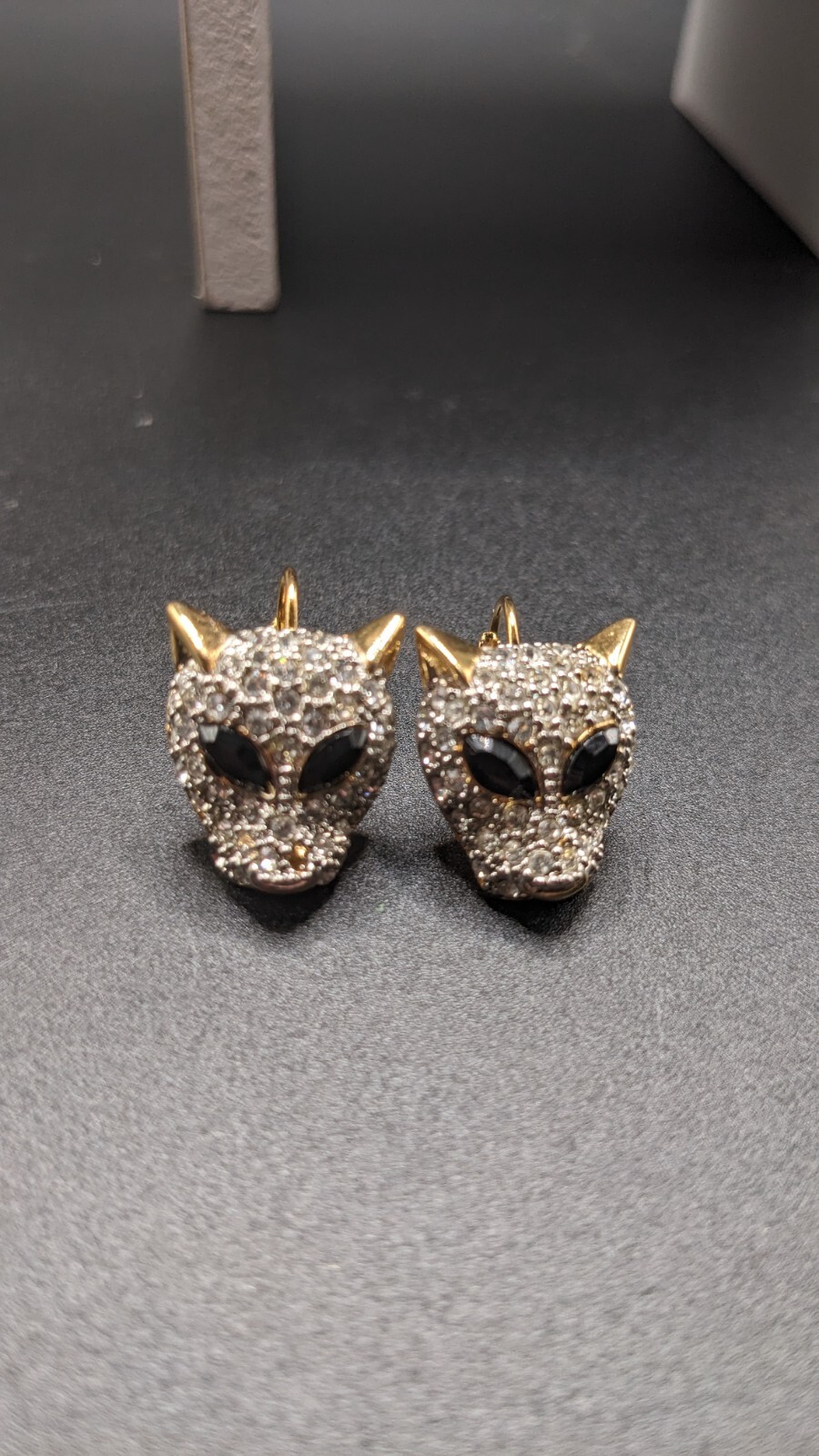 Stunning Vintage Designer Panther Big Cat Leapord EAR… - Gem