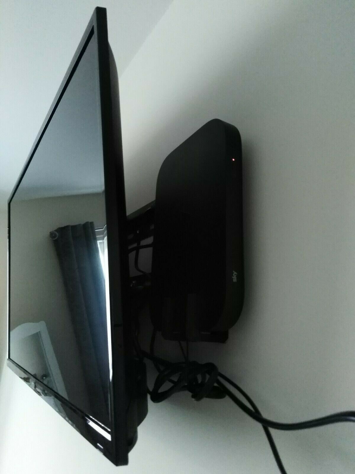 Sky Q Mini Box Wall Mount Bracket / Fixings / Brackets / Mounts Sky TV ...