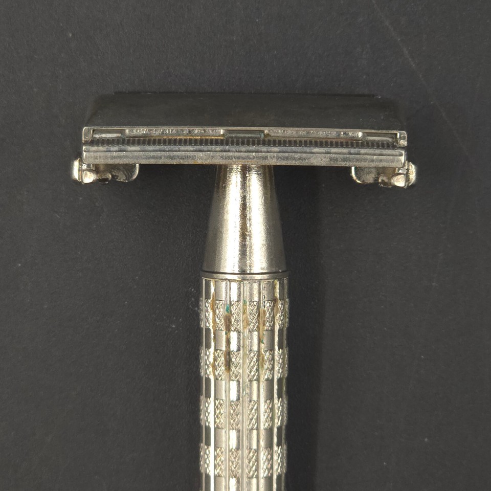 Vintage 1957 Gillette Super Speed Heavy Red Tip DE TTO Razor Date Code ...