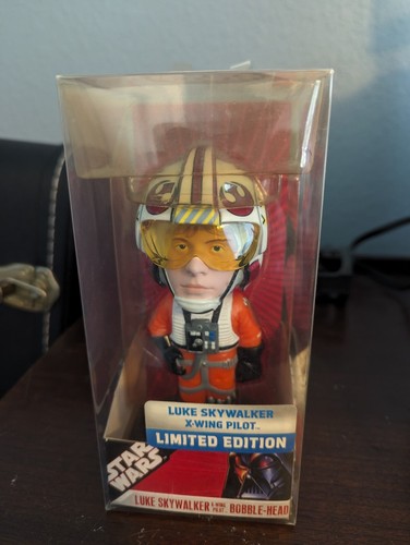 Funko Star Wars Luke Skywalker X-Wing Pilot Bobble-head Limited Edition ...