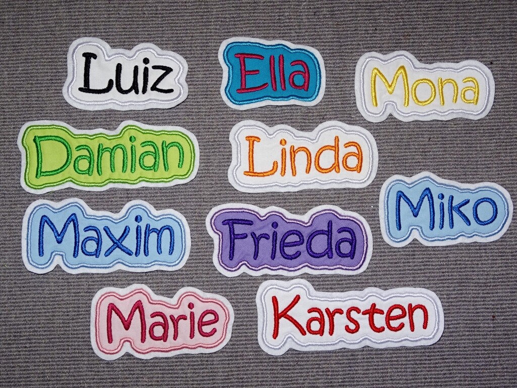 individueller Namensbutton Applikation Aufnäher in Wunschfarbe Name ...