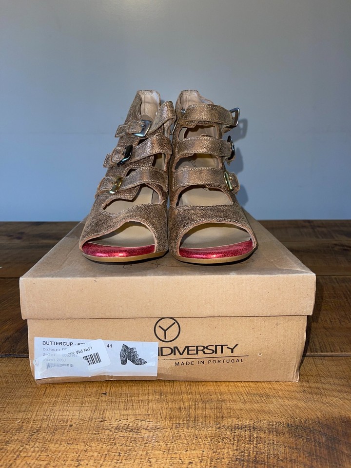 NIB Women's Unity in Diversity Buttercup Red Open Toe Booties EUR 41 US ...