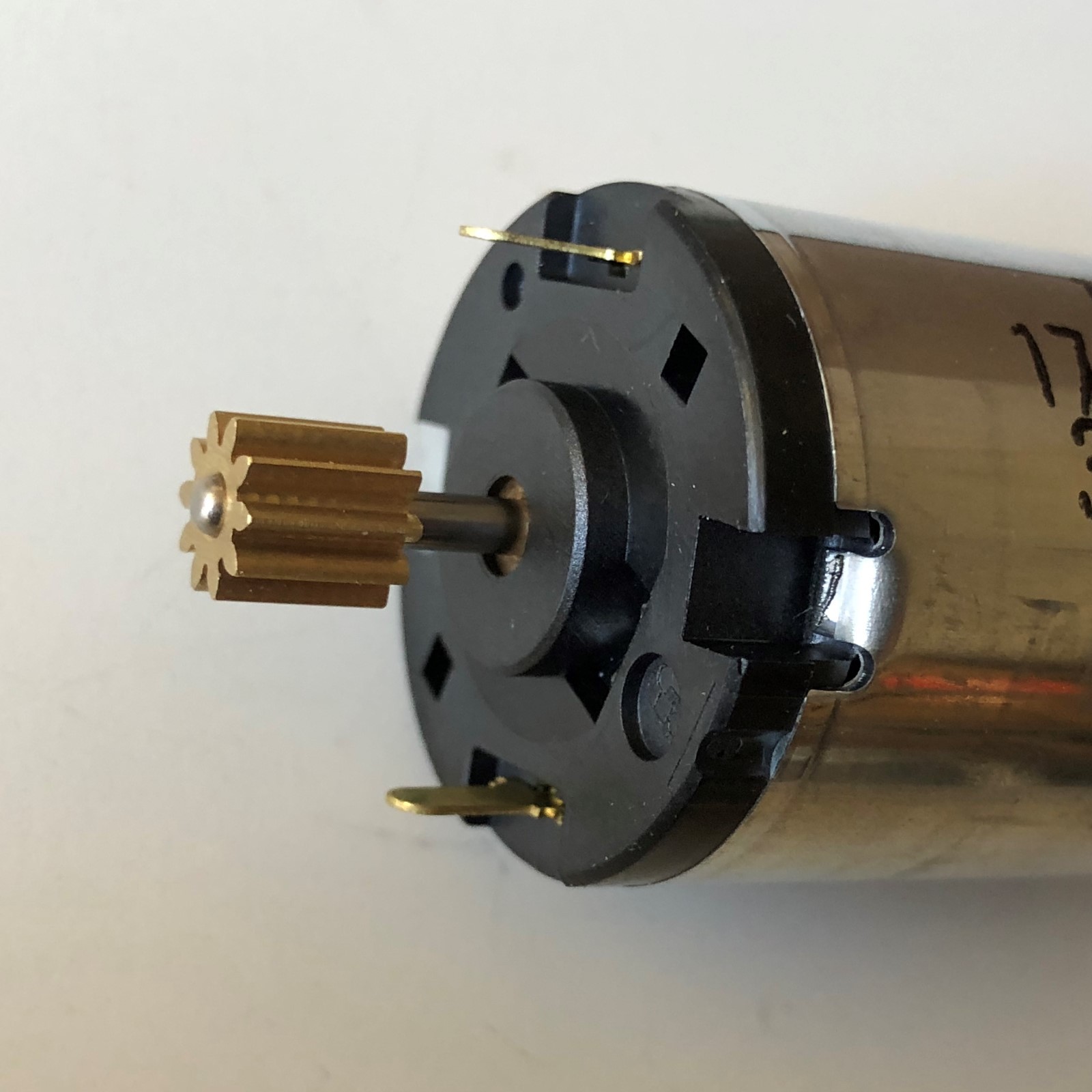 Stellmotor DC Motor 12V Typ D Turbolader Ladedrucksteller von Hella ...
