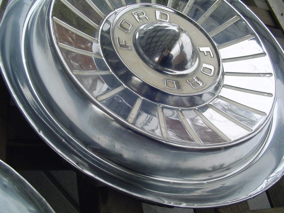 FOUR 1957 57 FORD FAIRLANE THUNDERBIRD T BIRD HUBCAPS WHEEL COVERS ...
