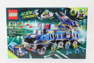 NEW Lego Alien Conquest EARTH DEFENSE HQ Set 7066 Alien Clinger Trooper ...