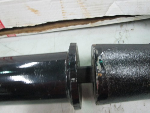 Howse Equipment Disc Axel Assembly 1-1/8" Square Shaft Box is in Bad ...