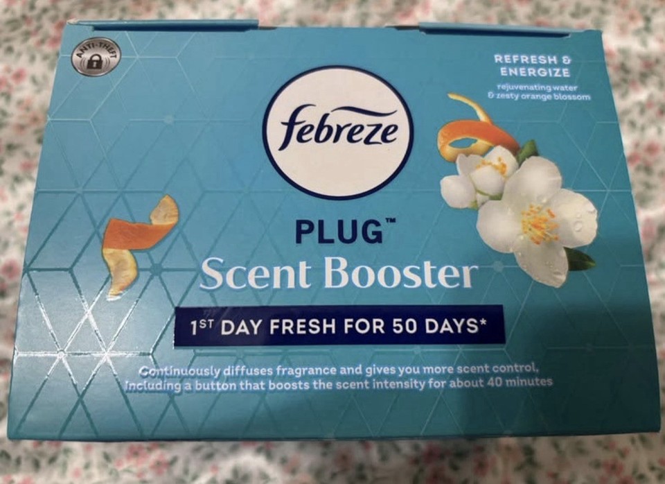 Febreze Plug Scent Booster Refresh & Energize Starter Kit - Oil Warmer ...