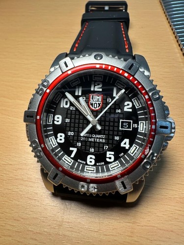 Luminox 6250 Classic Watch Leather & Metal Band Included Good Condition ...
