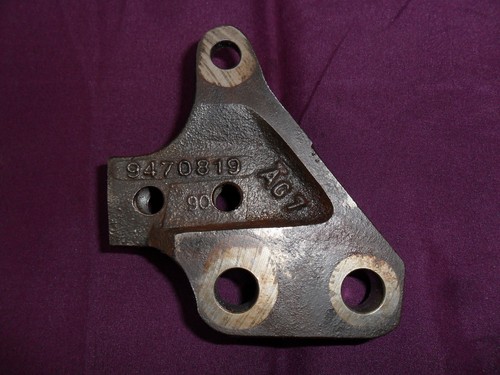 Volvo Right Engine Motor Mount Bracket S60 S70 S80 V70 C70 S70 XC70 ...