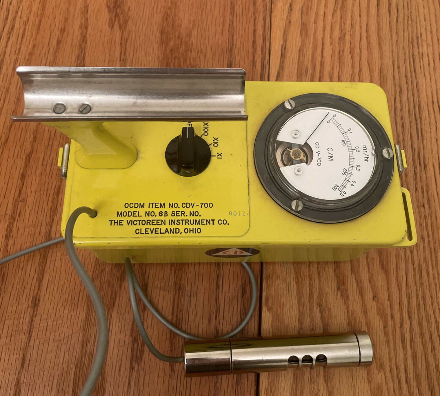 Victoreen CDV-700 Model 6B Radiation Detector Geiger Counter Complete W ...
