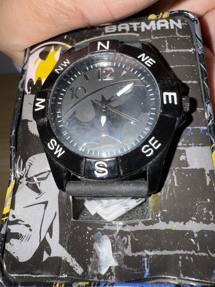 Accutime Men BAT9109 DC Comic Batman Black Dial Rubber Band Quartz ...