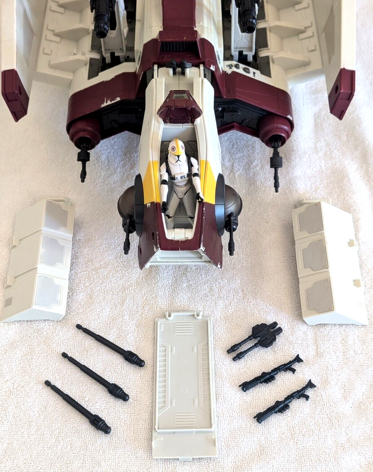 Hasbro Star Wars The Clone Wars 2010 Republic Attack Shuttle Ship ...