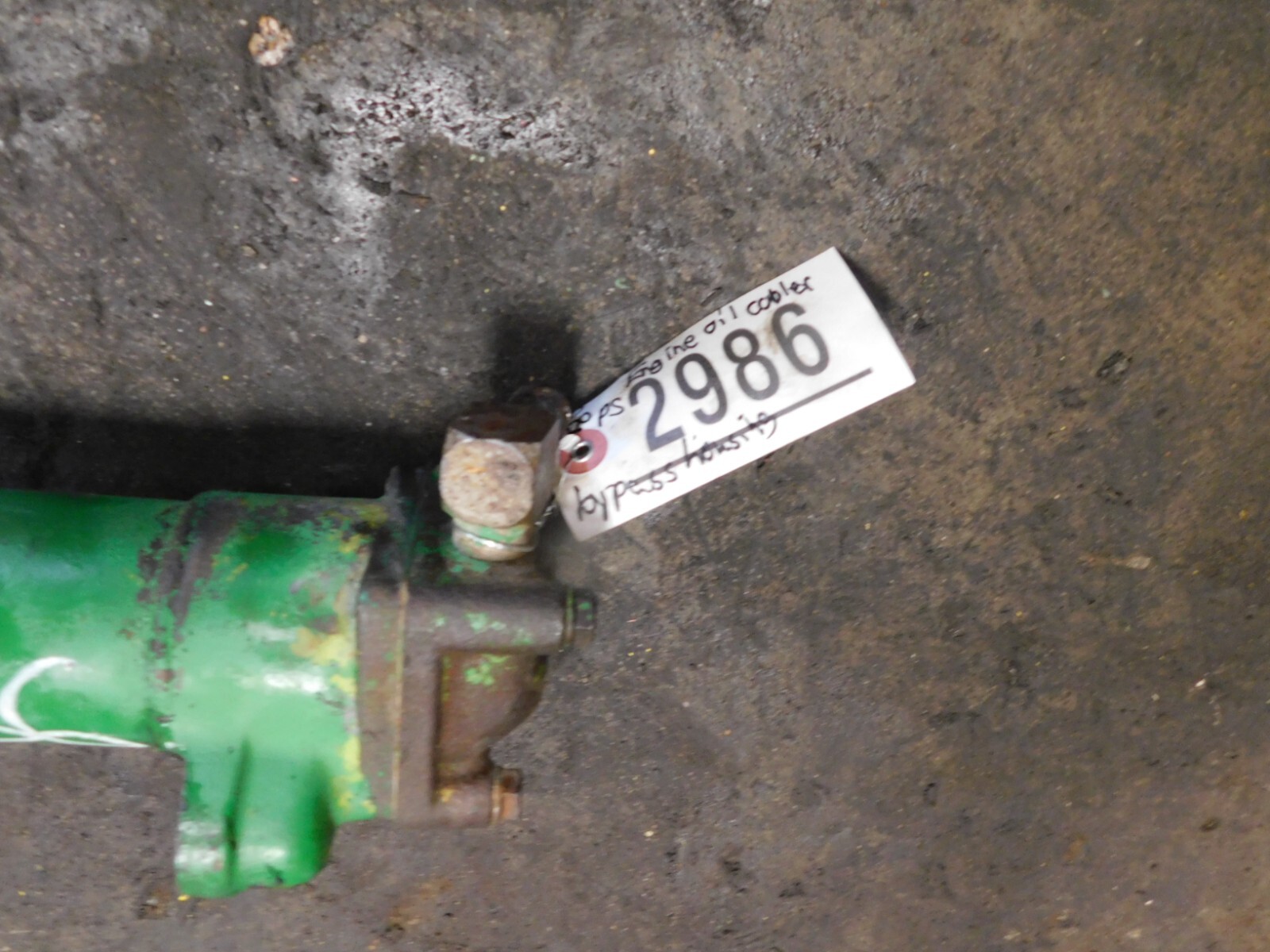 John Deere 4020 PS Tractor, Engine Oil Cooler Bypass Housing, Tag #2986 ...