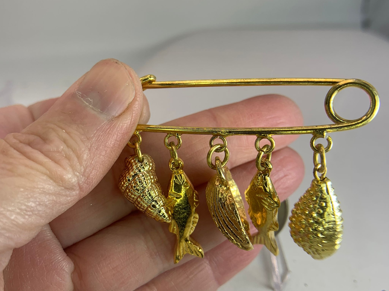 Fish Pins For Safety