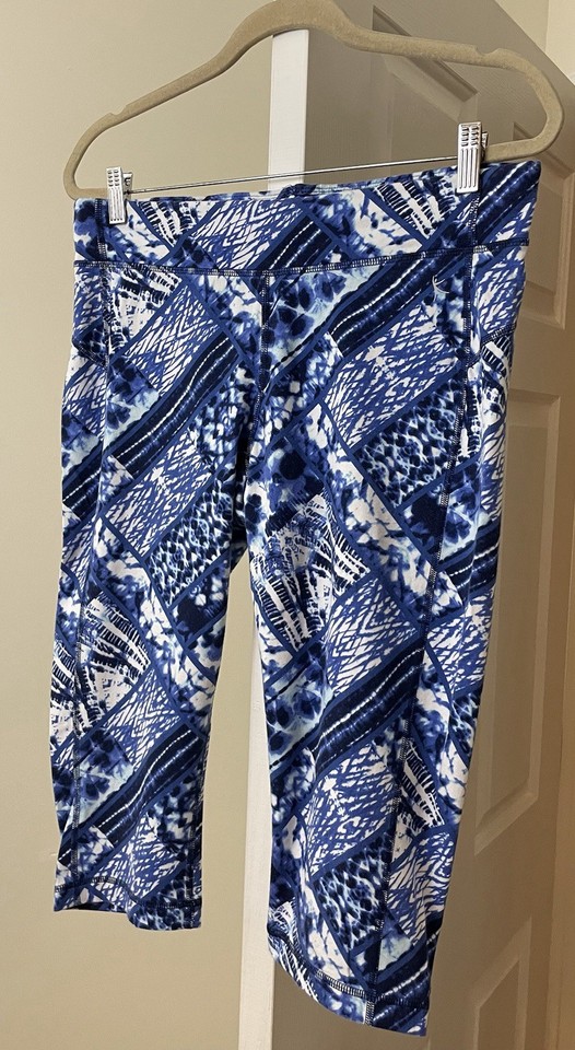Danskin Now Leggings Crop Capri Blue Tie Dye Coastal Bohemian Women's ...