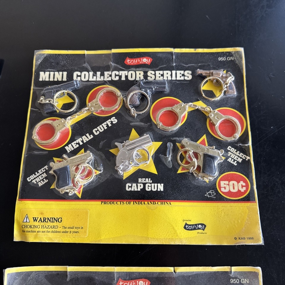 Vintage Lot Vending Bubble Gum Machine Display Card Prize Toy Guns ...