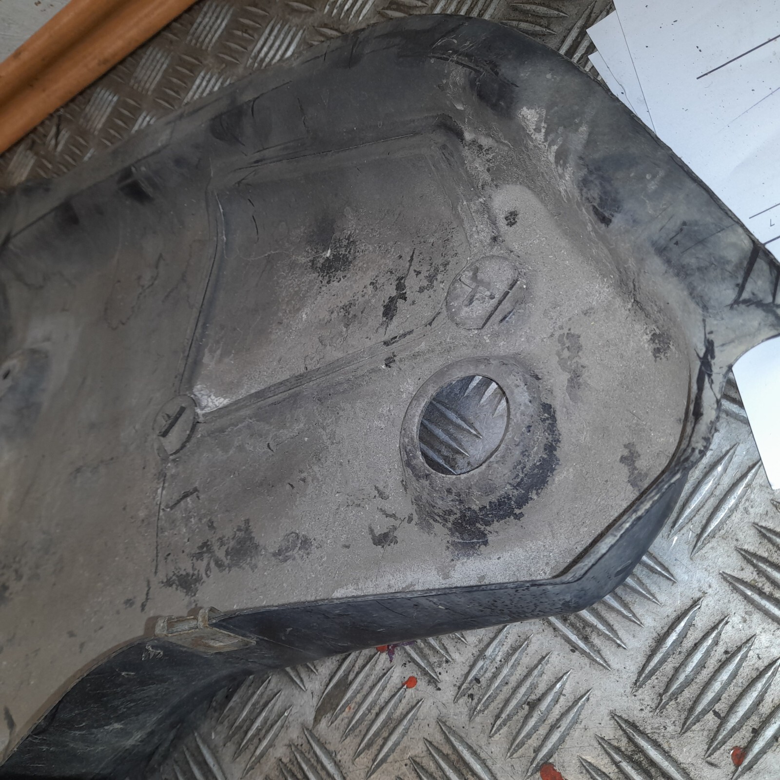 Mercedes W211 E-Klasse E200 Unterfahrerschutz Motorschutz Abdeckung ...