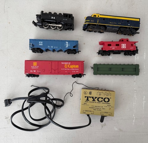Tyco train set - lots of track, 2 engines, 4 cars | eBay