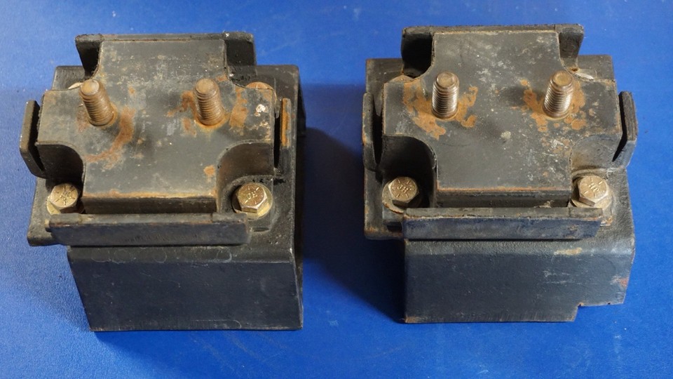 HMMWV Humvee Engine Mount Bracket Set Left & Right | eBay