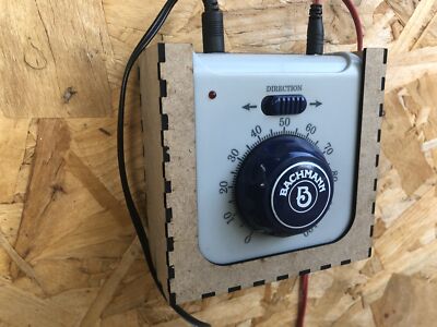 A Handy Holder for the Bachmann 44211 Controller - easy to use and fit | eBay