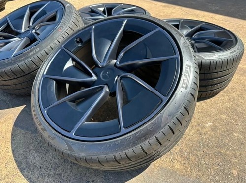 NEW Tesla Model 3 OEM 2024 Performance 20" Warp REAR Wheel,Pzero Tire ...