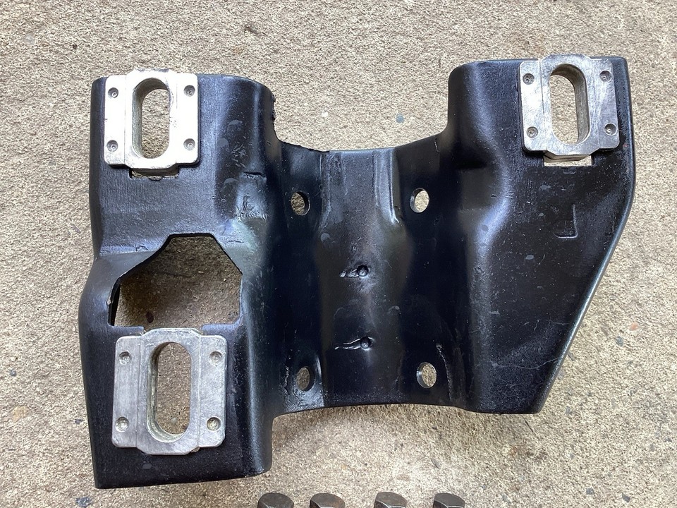 HQ HJ HX Holden Steering Column Mount Bracket with Bolts | eBay Australia