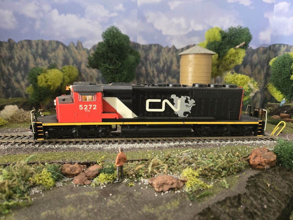 Intermountain HO Scale Canadian National SD40-2W #5272 with DCC /Sound ...