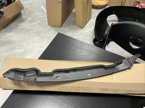 Genuine Nissan Baffle Plate Front Fender RH 631306LB0A / 63130-6lb0a ...