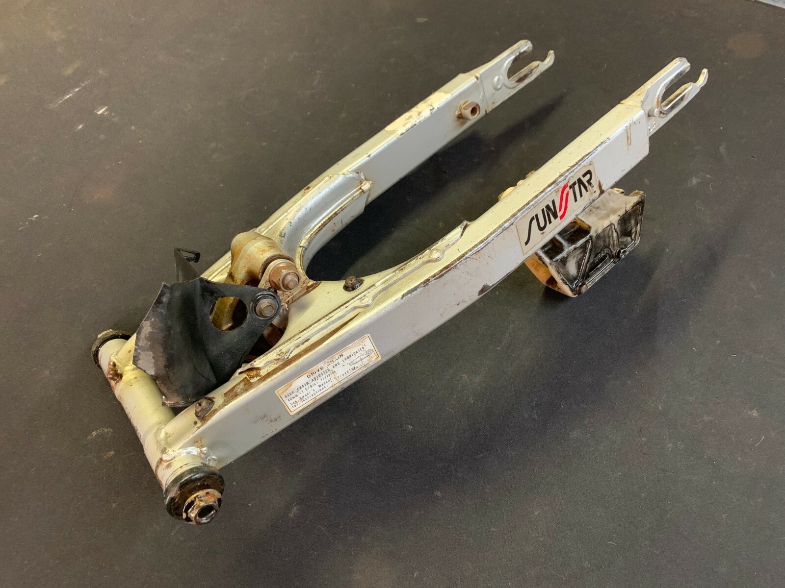 1995 HONDA XR200R XR 200 SWING ARM DOG BONE SHOCK ARM 52100-KT0-870 ...