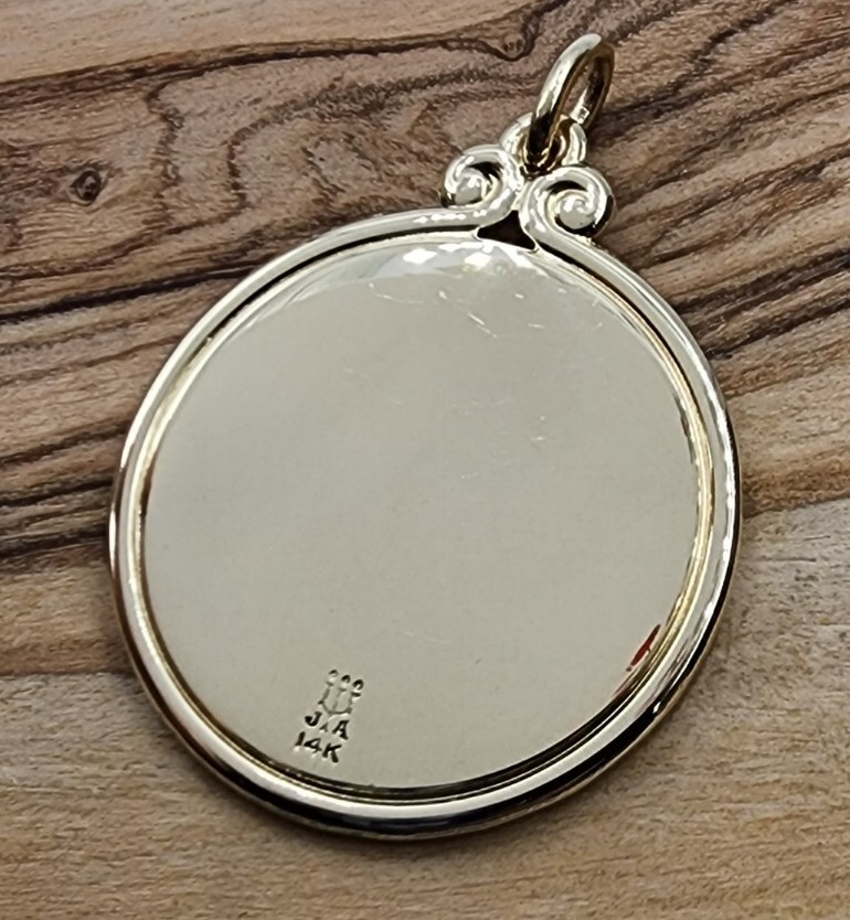James Avery Retired 14k Large Medallion Pendant Engravable . Rare gold ...