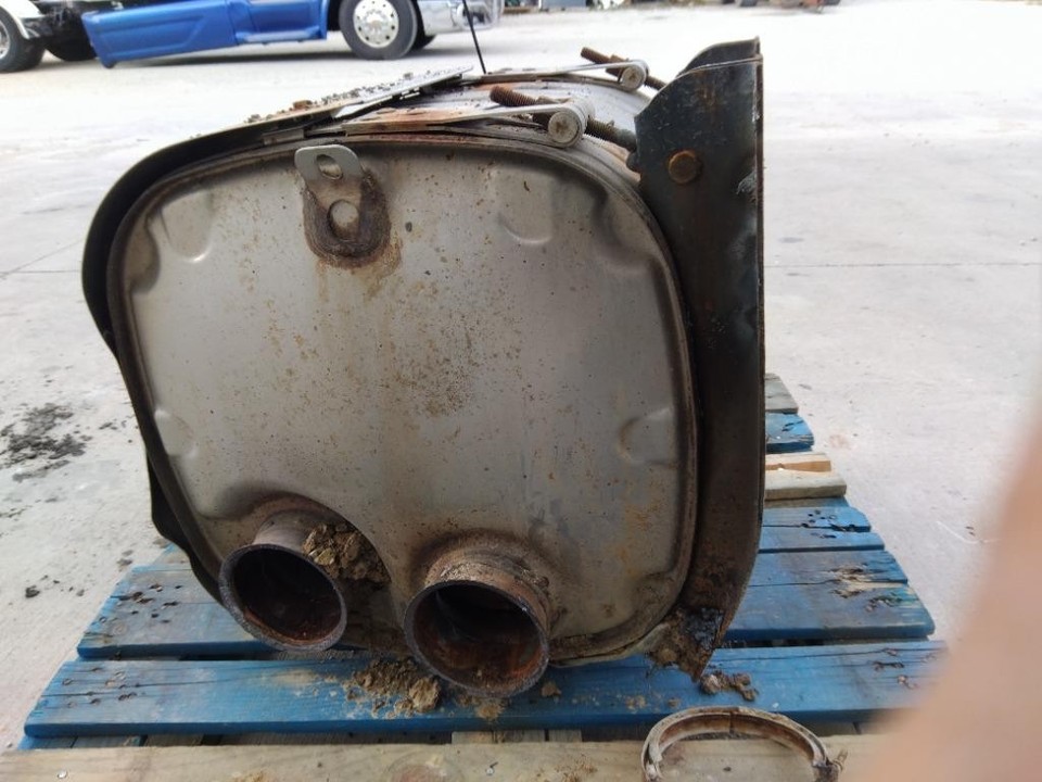 Replaces 21311951 2012 VOLVO SCR ASSEMBLY (SELECTIVE CATALYTIC ...