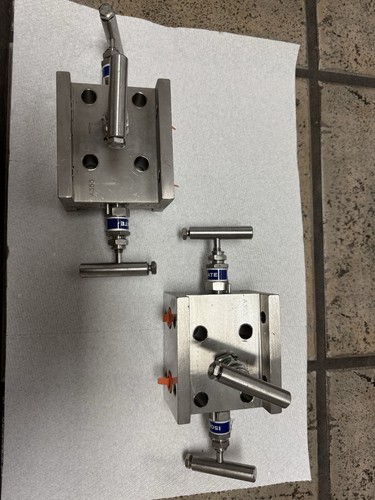 ROSEMOUNT TRANSMITTER MANIFOLD 0305RT32A11 ( 4 Count) With Brackets | eBay