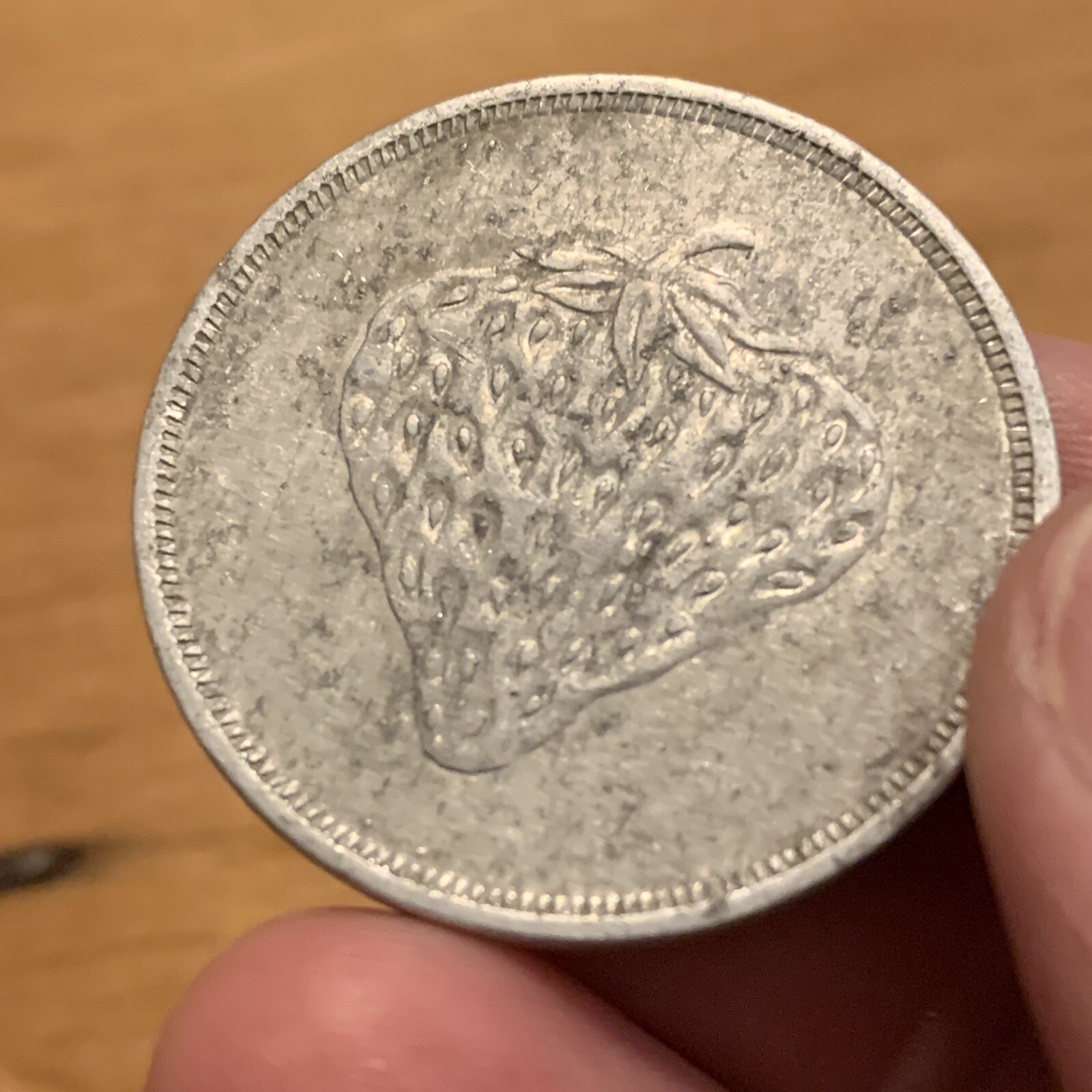 Sarcoxie, MO Bank Of Sarcoxie One Tray Strawberry Token | eBay