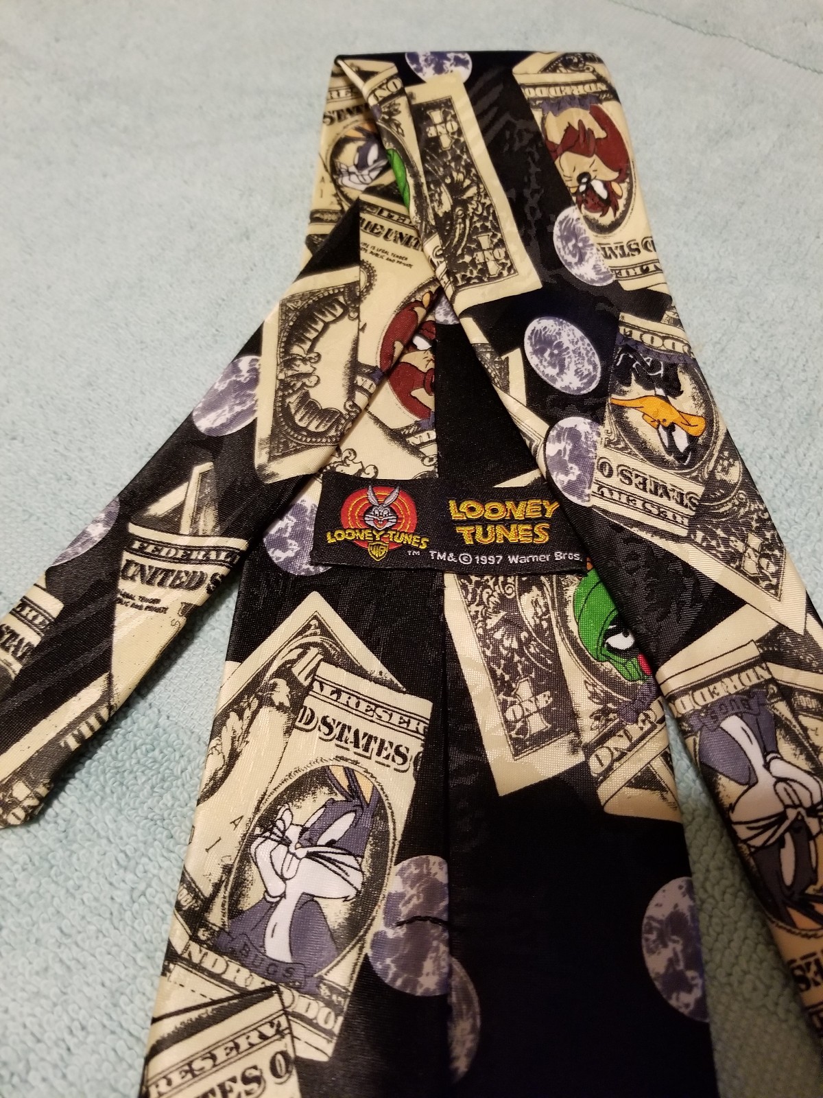 Looney Tunes - Taz, Daffy, Bugz, Marvin And Tweety. Money Tie | eBay