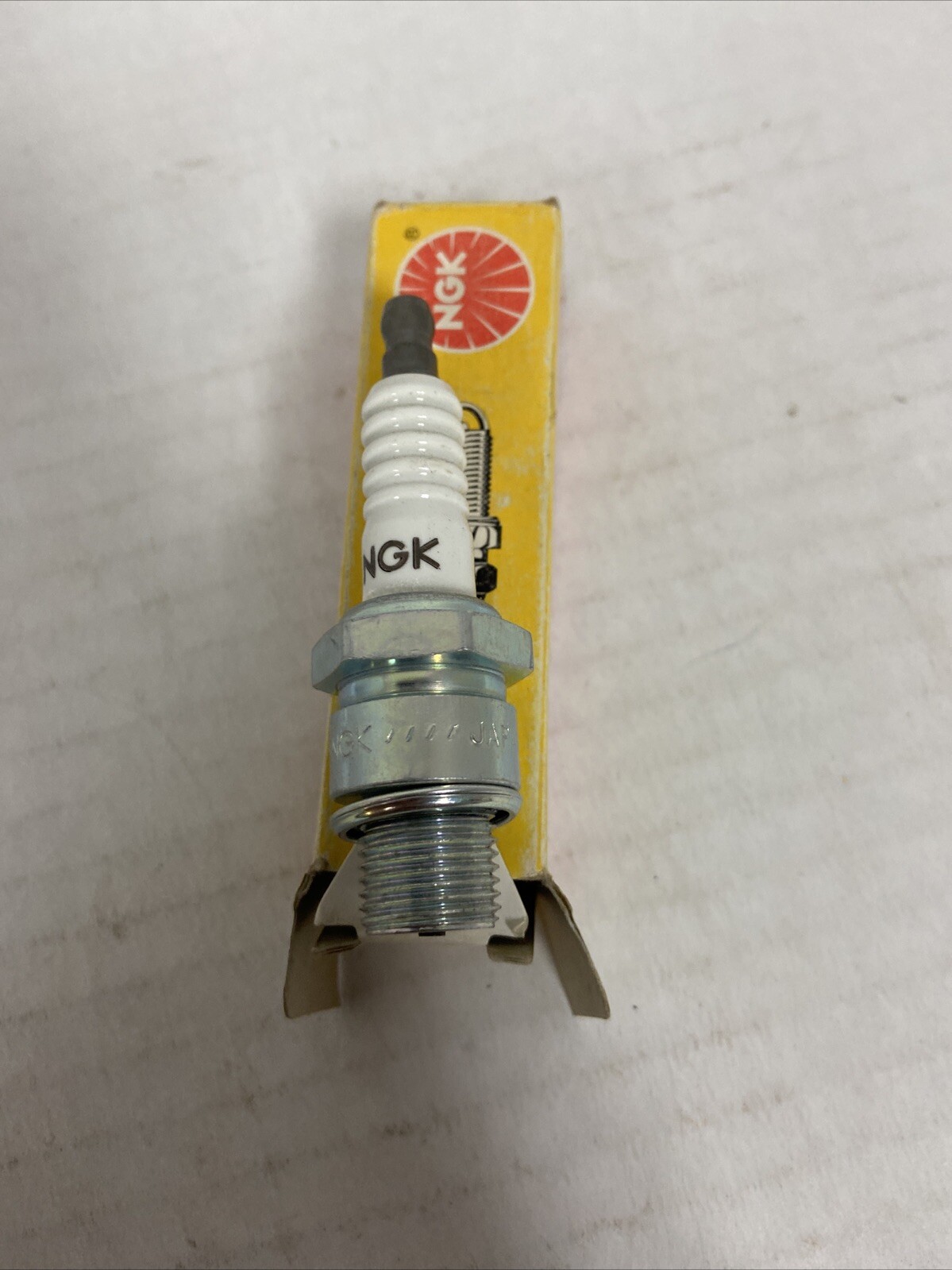NGK BUHW-2 - Alternative spark plugs