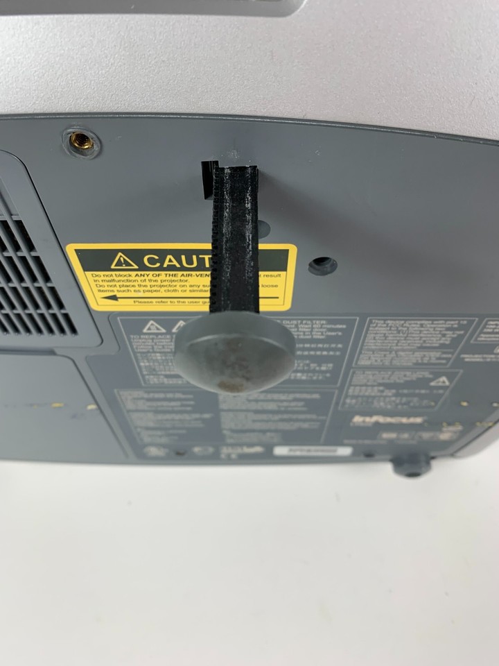 Infocus LP820 Home Theater Projector No Remote No Power Cord Tested and ...