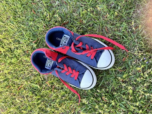 Converse Chuck Taylor Axel Mid Sneaker Navy Red Slip On Size US 5 Youth ...