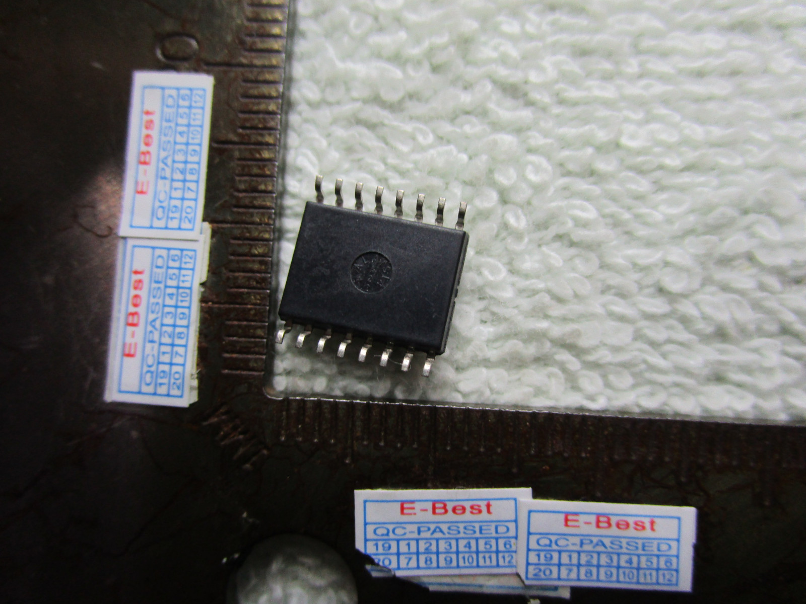 5pcs UC2B025DW UC28O25DW UC2802SDW UC28025DWR UC28025DW SOP16 IC Chip ...