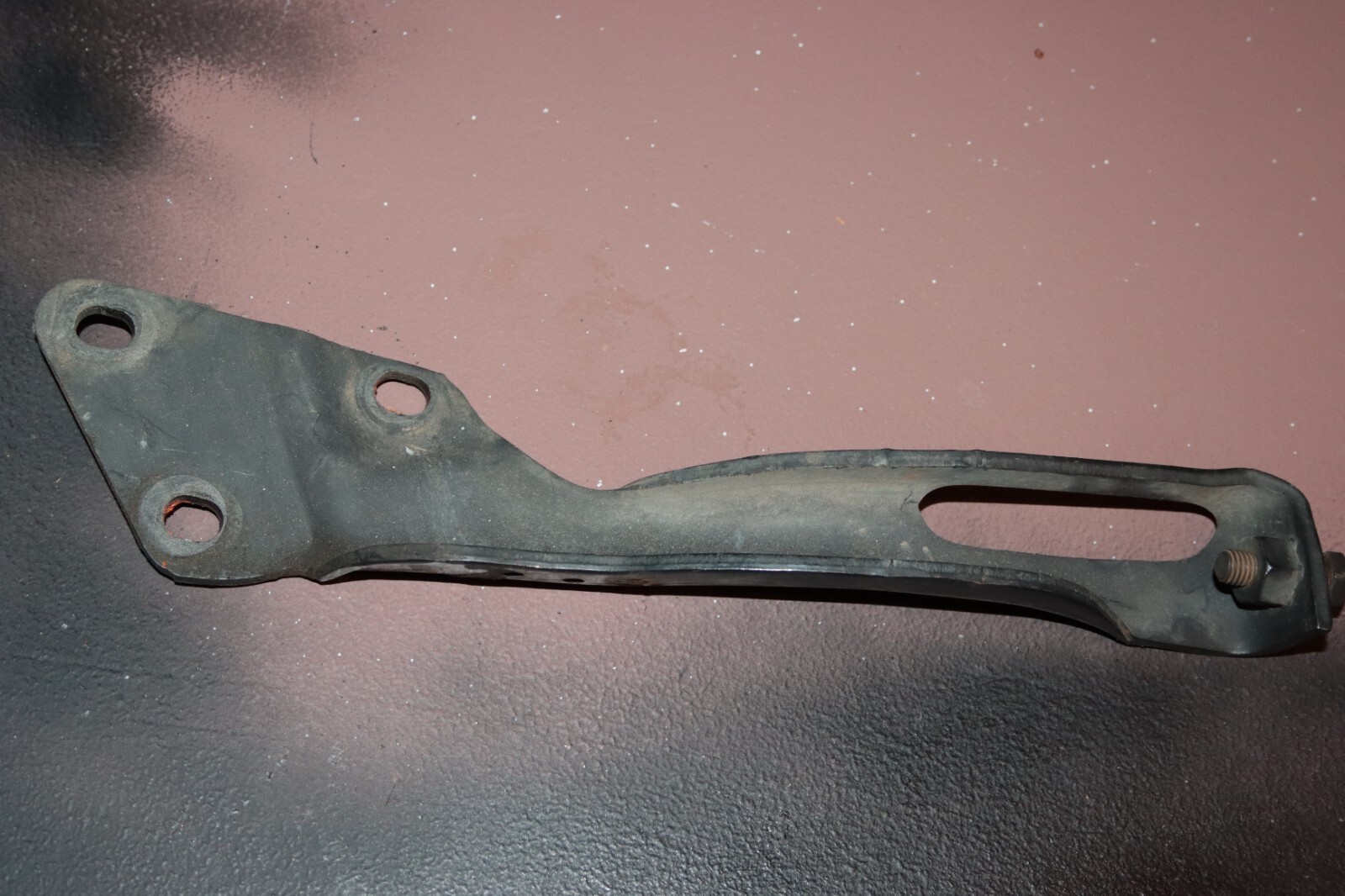 85 86 87 88 Pontiac Fiero 2.8 L. V6 Dog Bone Engine Mount Bracket ...