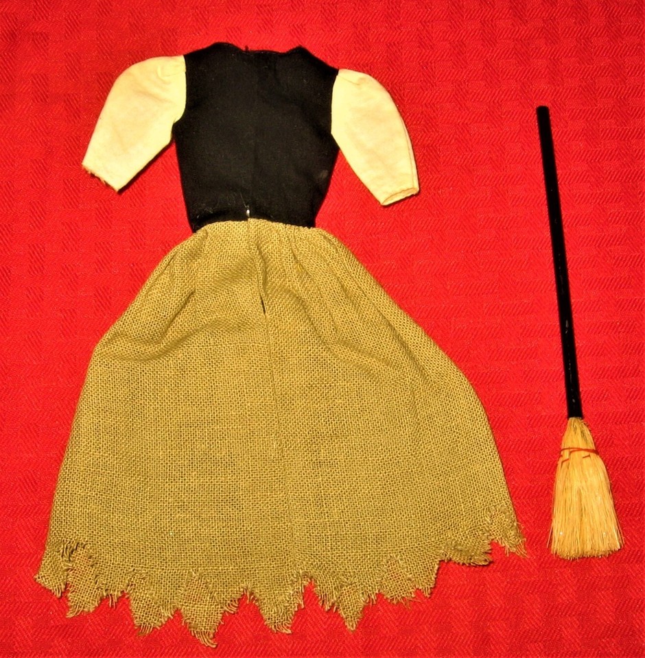 VINTAGE BARBIE 4 CINDERELLA CLOTHES 872 FASHION POOR DRESS & STRAW ...