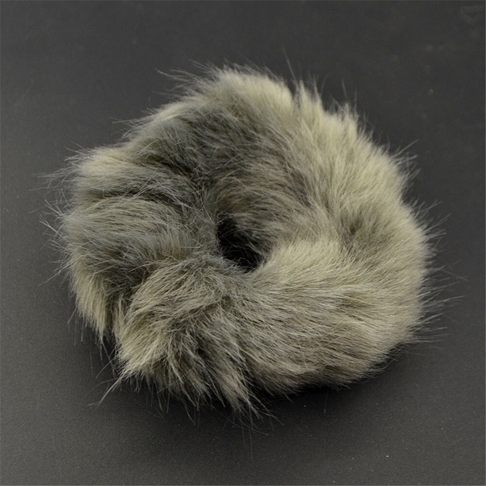 Soft Pom Pom Hair Tie Fuzzy Elastic Hair Bands Ponytail Holder Hair ...