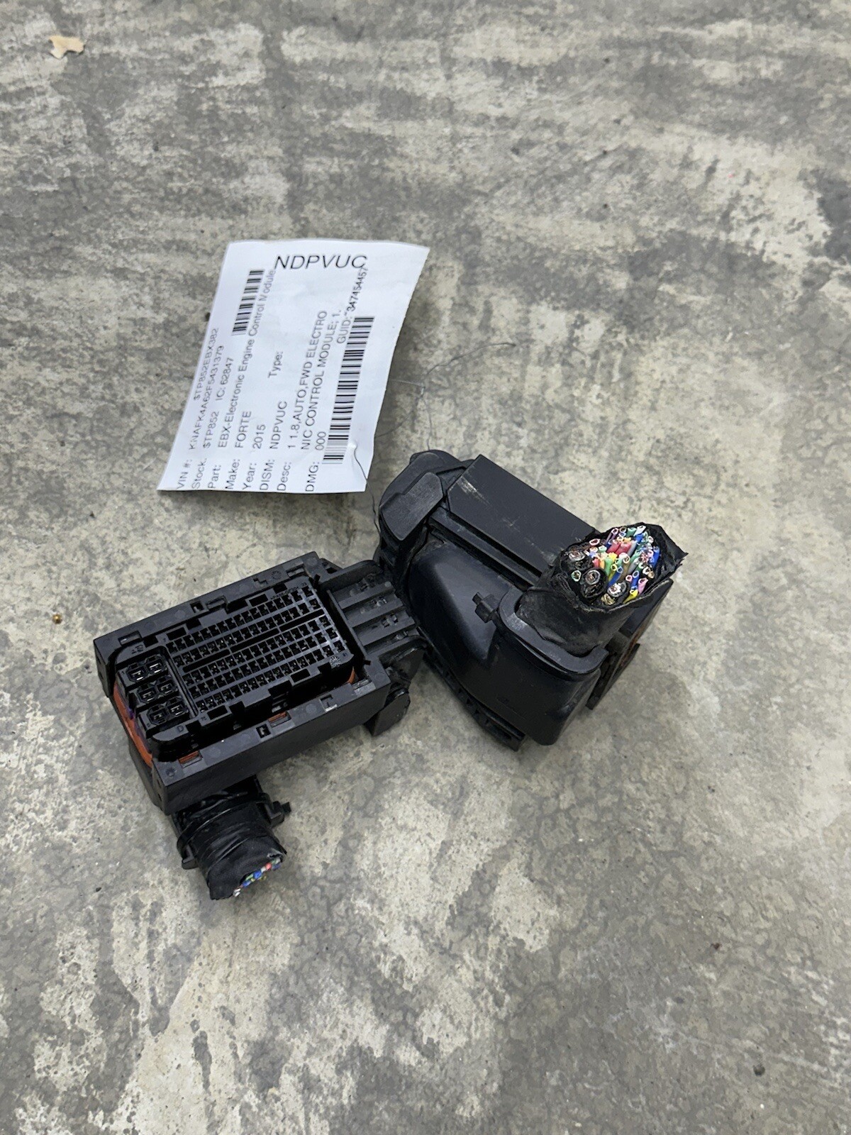 2015 15 OEM Kia Forte Engine Control Module Computer Ecu Ecm 1.8 Plug ...